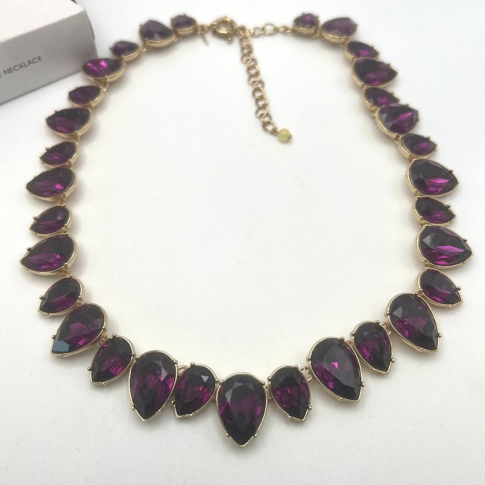 Avon Signature Collection Stylish Sparkle Necklace - Gem